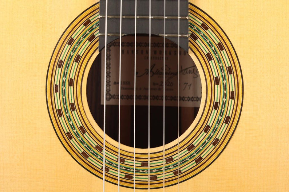 Altamira Guitars – Siccas Guitars